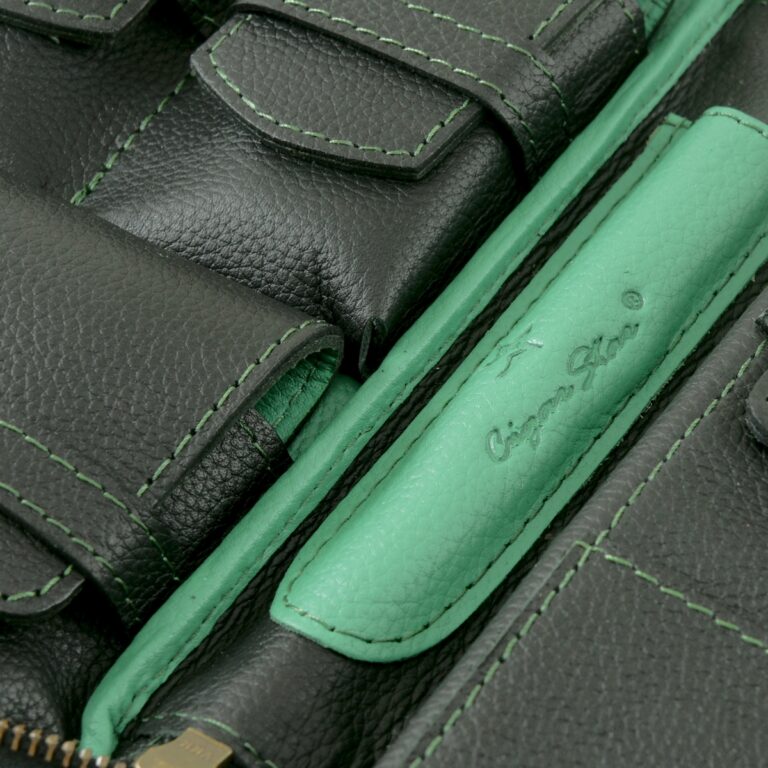 Emerald Green Cigar Case | Keep all your essentials in one hand.